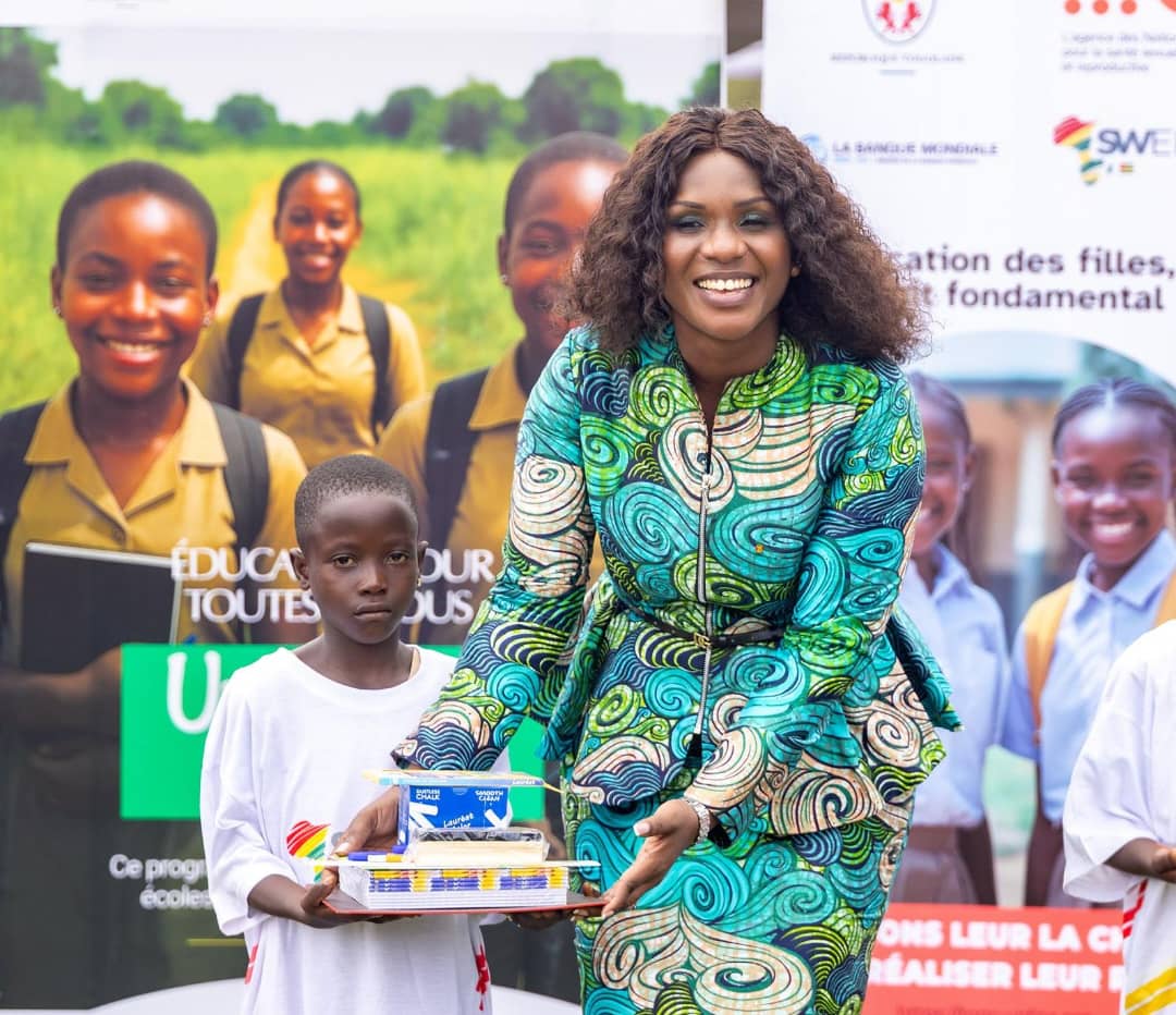 SWEDD+ : Plus de 100 000 kits scolaires pour les filles à travers le ...